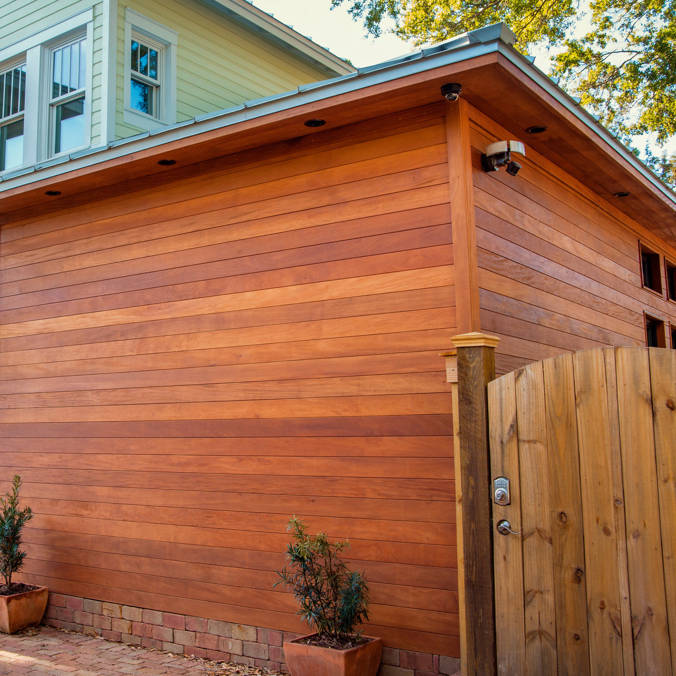 5/4 x 6 Garapa Rainscreen Siding – Advantage Lumber